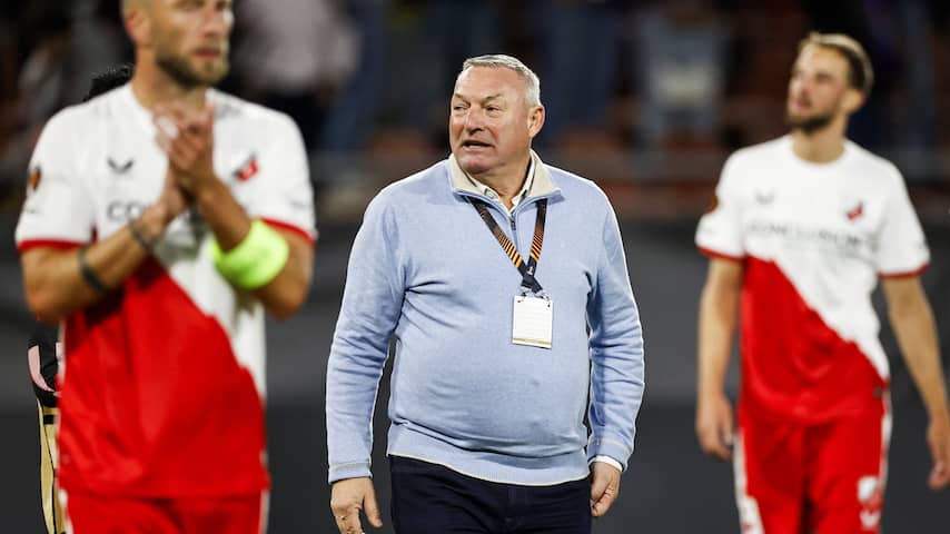 FC Utrecht-coach Jans genoot van zijn team tegen Lyon: 'Niet van het ...