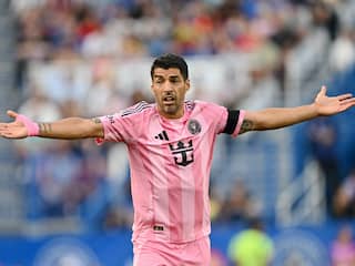 Luis Suárez ook drie competitieduels geschorst na bespugen staflid ...