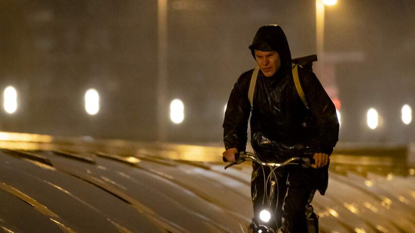 Weerbericht | Vanavond code geel in heel het land vanwege zware windstoten | Weerbericht | NU.nl