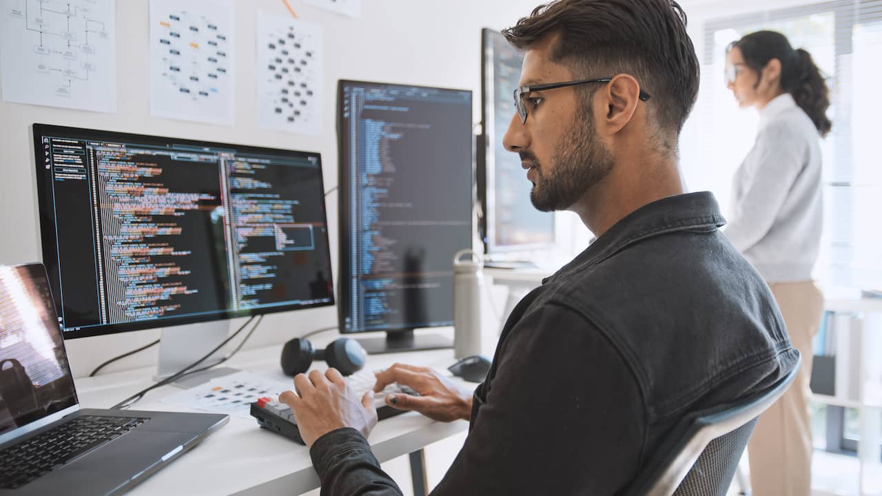 Docu over oprichting van programmeertaal Python door veel Nederlanders ...