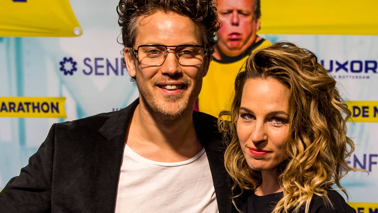 Zangeres Krystl en radio-dj Paul Rabbering uit elkaar | Achterklap | NU.nl