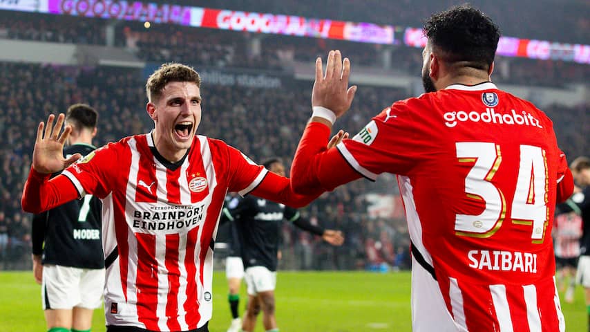 PSV duwt Feyenoord dieper in problemen en bereikt halve finales ...