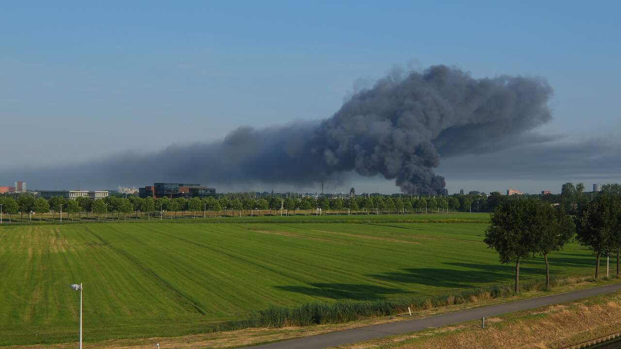 Grote brand in bedrijfspand op Strijkviertel in de Meern onder controle ...