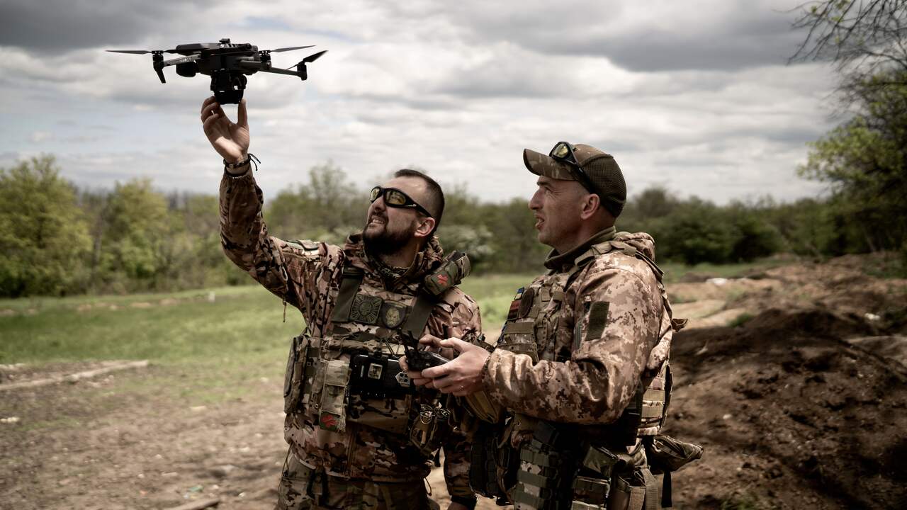 NAVO-lidstaten zoeken in Nederland antwoord op luchtaanval met drones ...