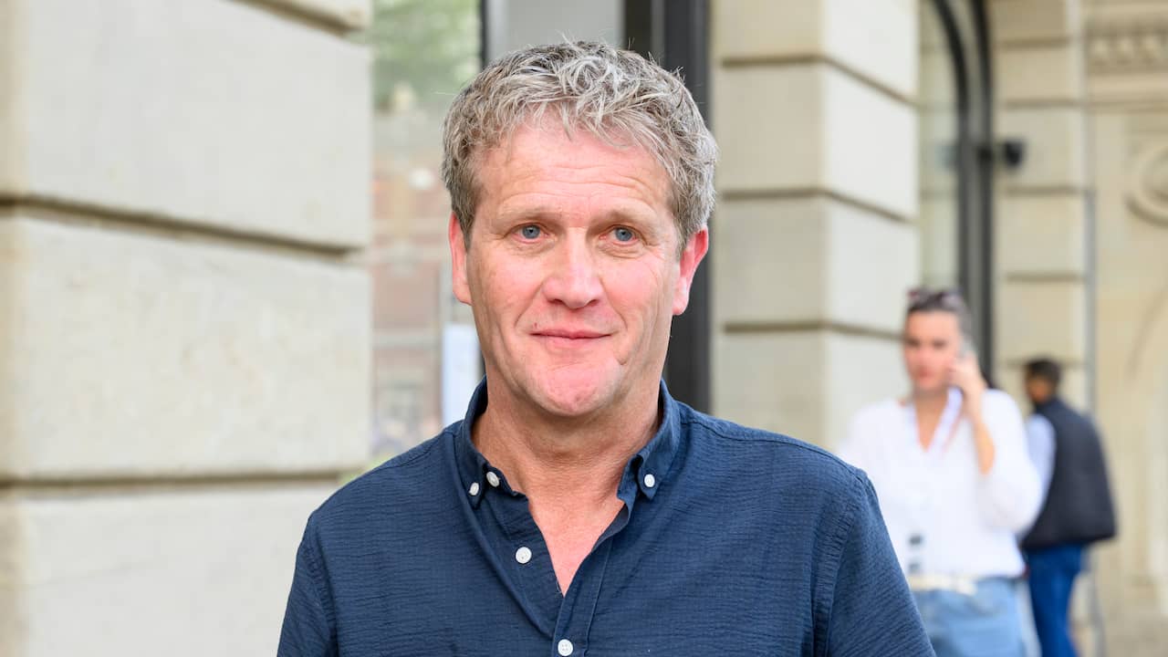 Veroordeling van presentator Alberto Stegeman om plaatsen nepbom ...