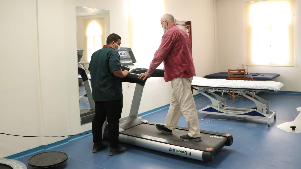 Meer dan 60.000 mensen lopen bij fysio wegens langdurige coronaklachten ...