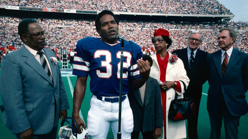 Omstreden Americanfootballspeler en acteur O.J. Simpson (76) overleden ...