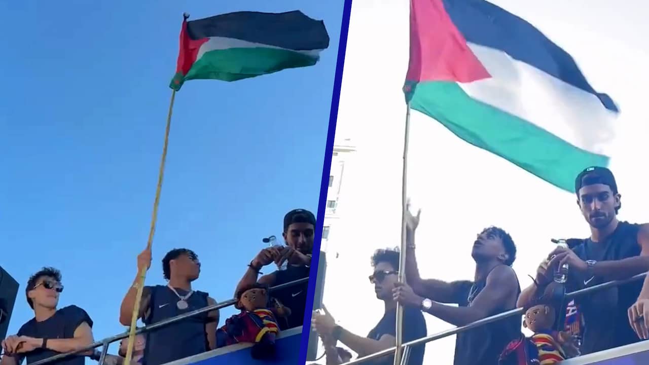 Yamal zwaait met Palestijnse vlag tijdens huldiging FC Barcelona | NU.nl