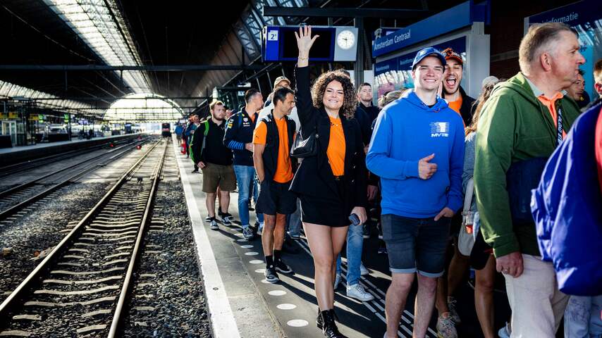 Formule 1-fans massaal op weg naar circuit Zandvoort | Formule 1 | NU.nl Formule 1-fans massaal op weg naar circuit Zandvoort | Formule 1 | NU.nl