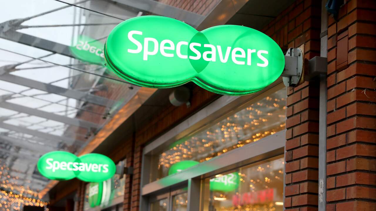 Rechter verbiedt hoortoestellencampagne van Specsavers en dreigt met ...