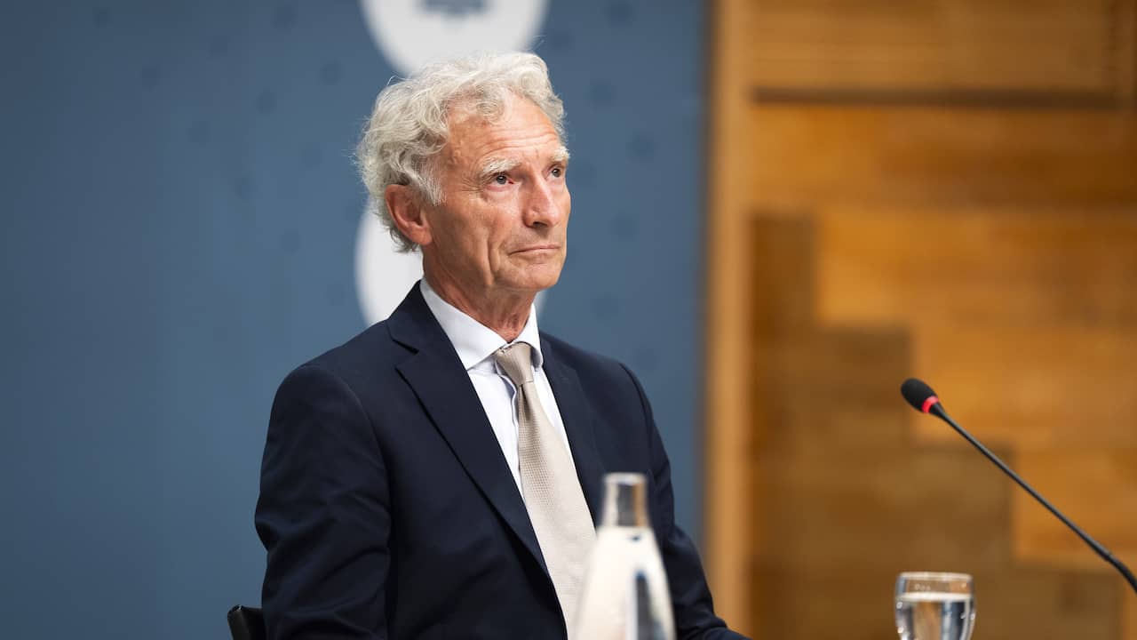 Live corona | VO-raad 'onaangenaam verrast' door oproep om scholen te ...