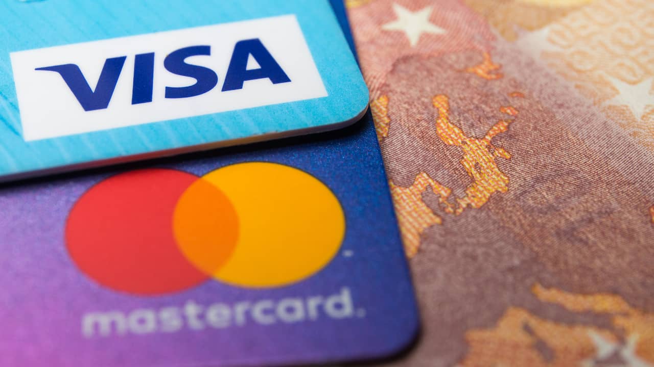 Met je nieuwe pinpas kun je ook online betalen | Economie | NU.nl