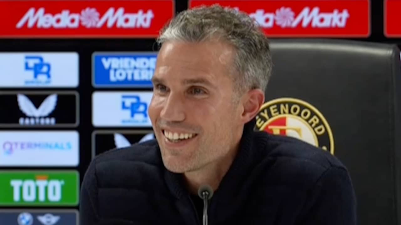 Nieuwe Feyenoord-coach Van Persie kreeg felicitatie van 'voetbalvader ...