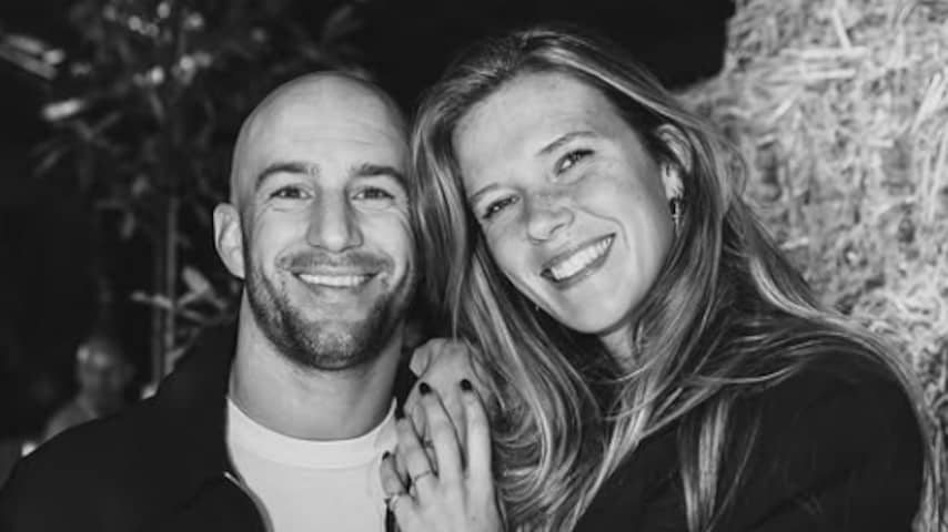 Presentator Jay-Jay Boske en vriendin verloofd: 'Het universum stuurt ...