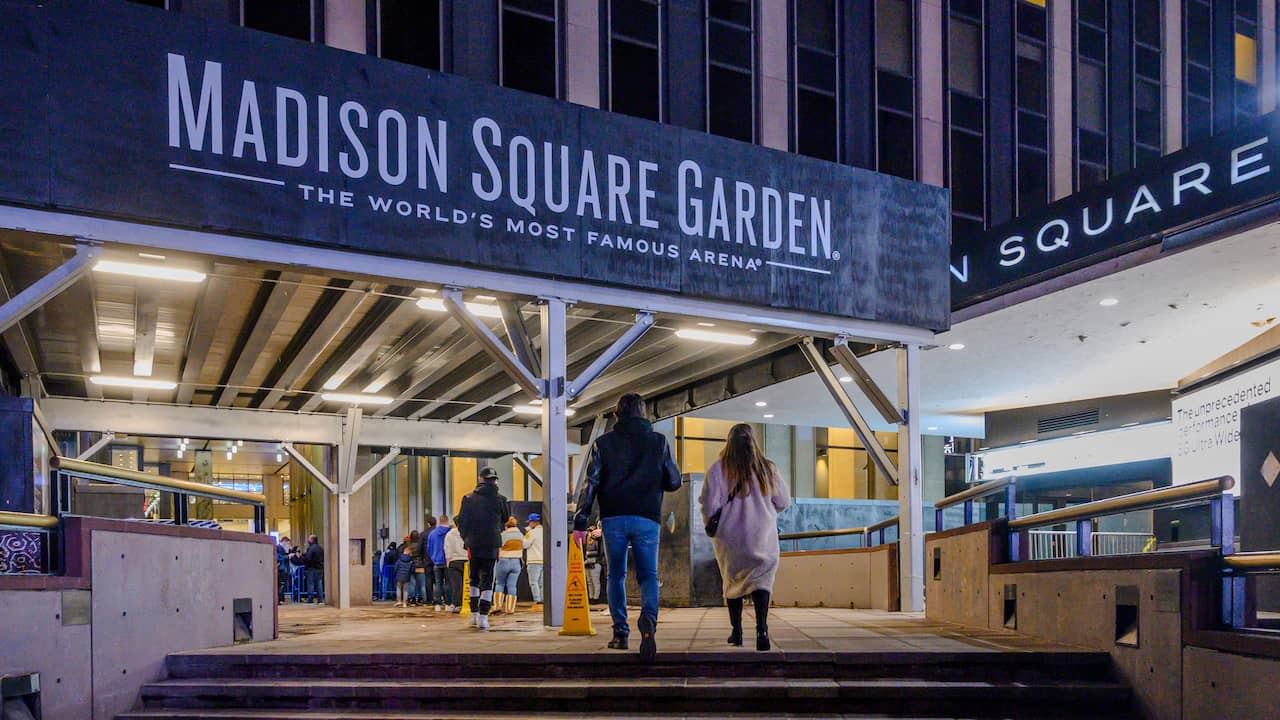 Man om het leven gekomen na hoge val bij concert in Madison Square ...