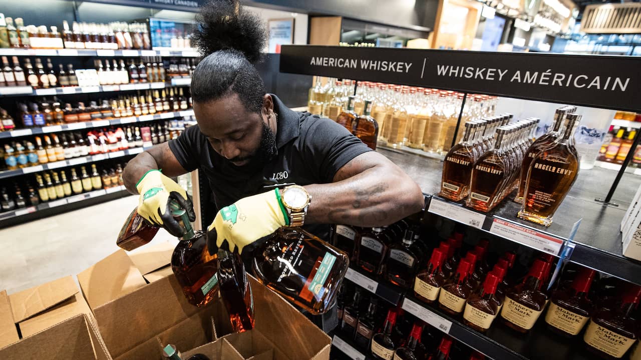 Deel van Canada verkoopt geen Amerikaanse alcohol meer als reactie op ...