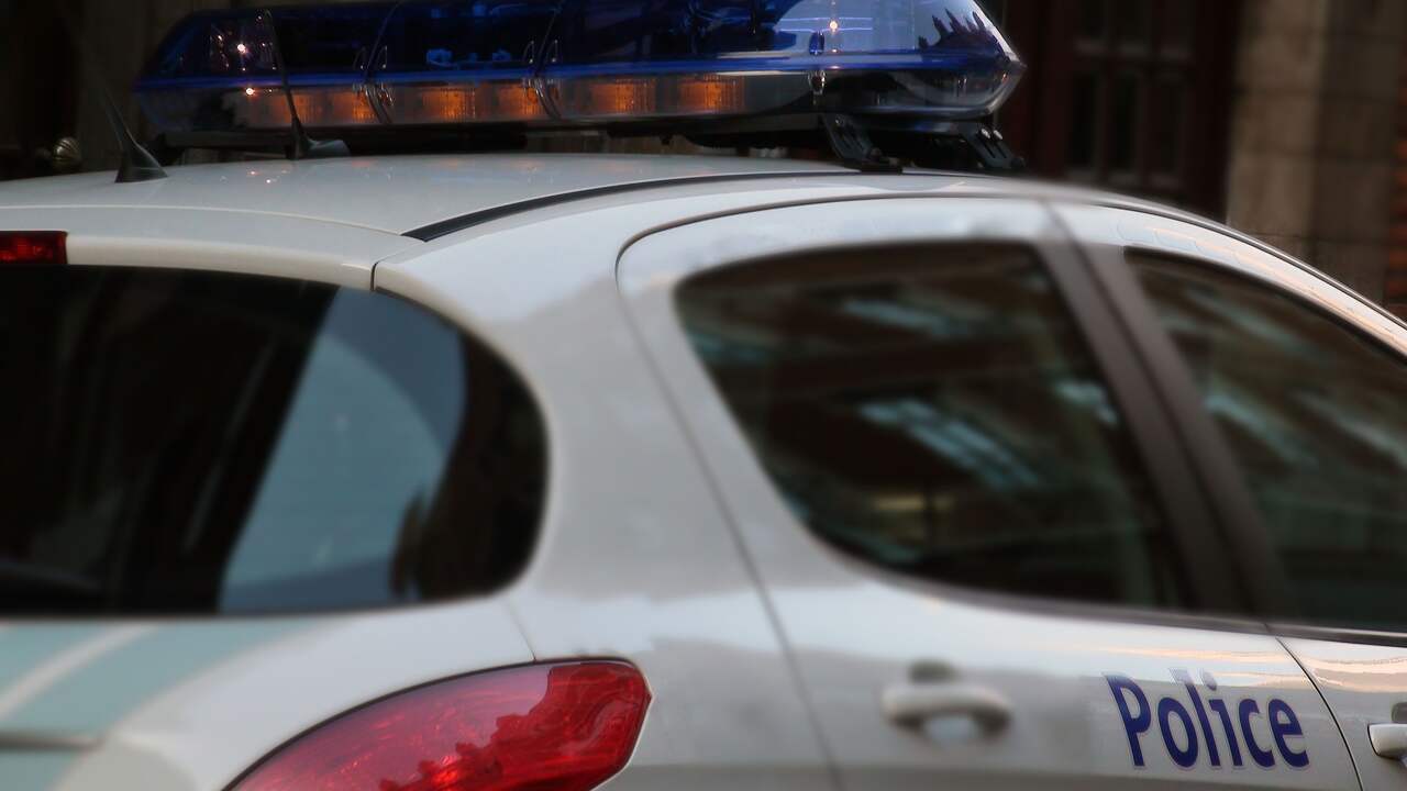 Belgische politie pakt drie buspassagiers op die plannen voor aanslag ... Belgische politie pakt drie buspassagiers op die plannen voor aanslag ...