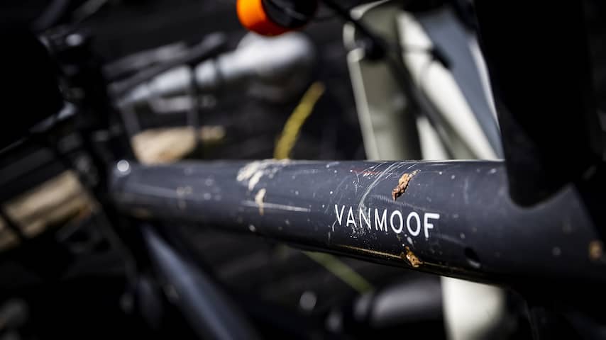 Failliete e-bikefabrikant VanMoof verkoopt weer fietsen na doorstart ...