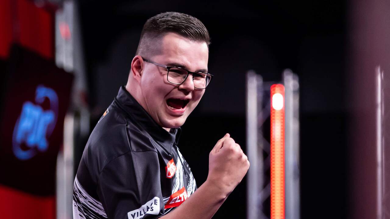 Van Veen klopt titelhouder Humphries in thriller bij Players ...