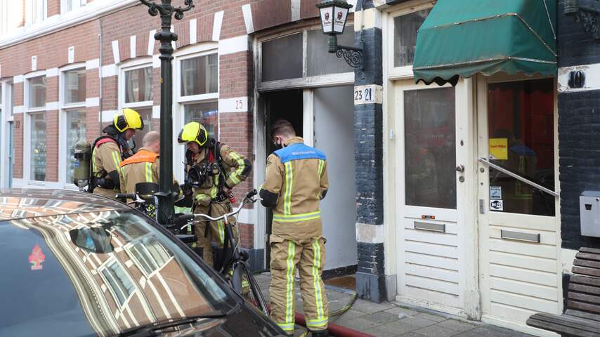 Haagse Chasséstraat afgesloten door brand, tien woningen ontruimd | Den ...