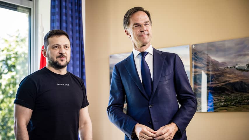 Oekraïense president Zelensky is in Eindhoven en spreekt met Rutte over ...
