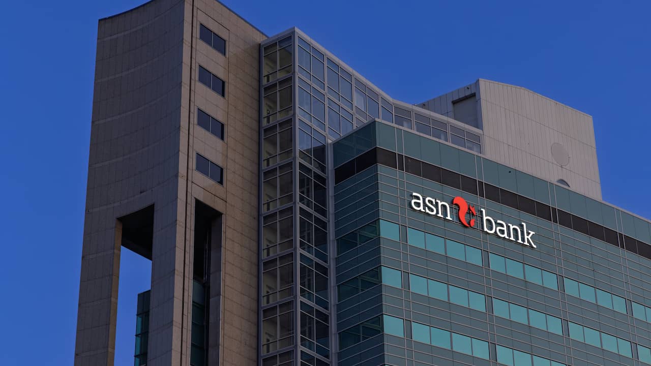 Reorganisatie drukt zwaar op ASN Bank | Economie | NU.nl