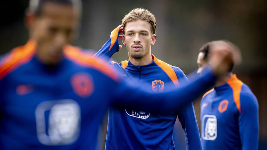 Valente leeft zijn droom bij Oranje: 'Nooit mijn vader zó trots gezien ...