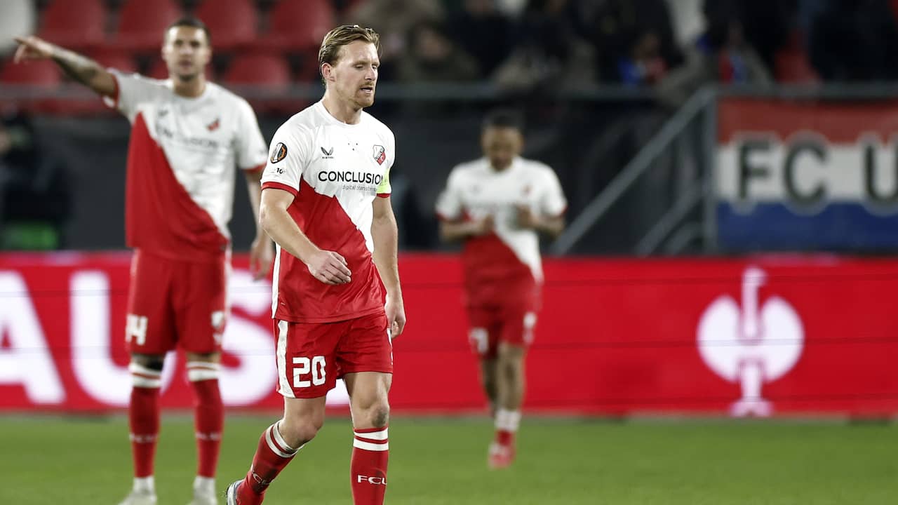 Uitgeschakeld FC Utrecht verliest weer in Europa League op tumultueuze ...
