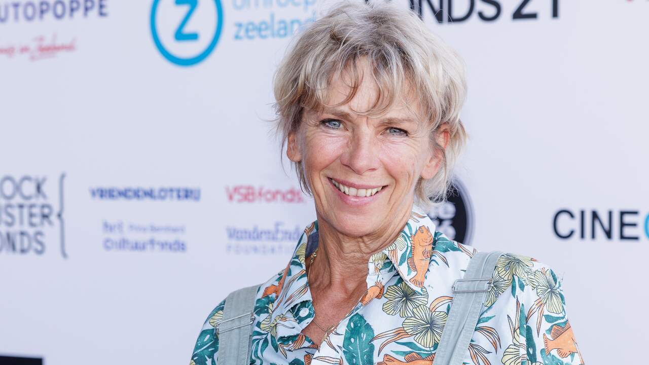 Francine Oomen en Adriaan van Dis maken kans op NS Publieksprijs | Boek ...