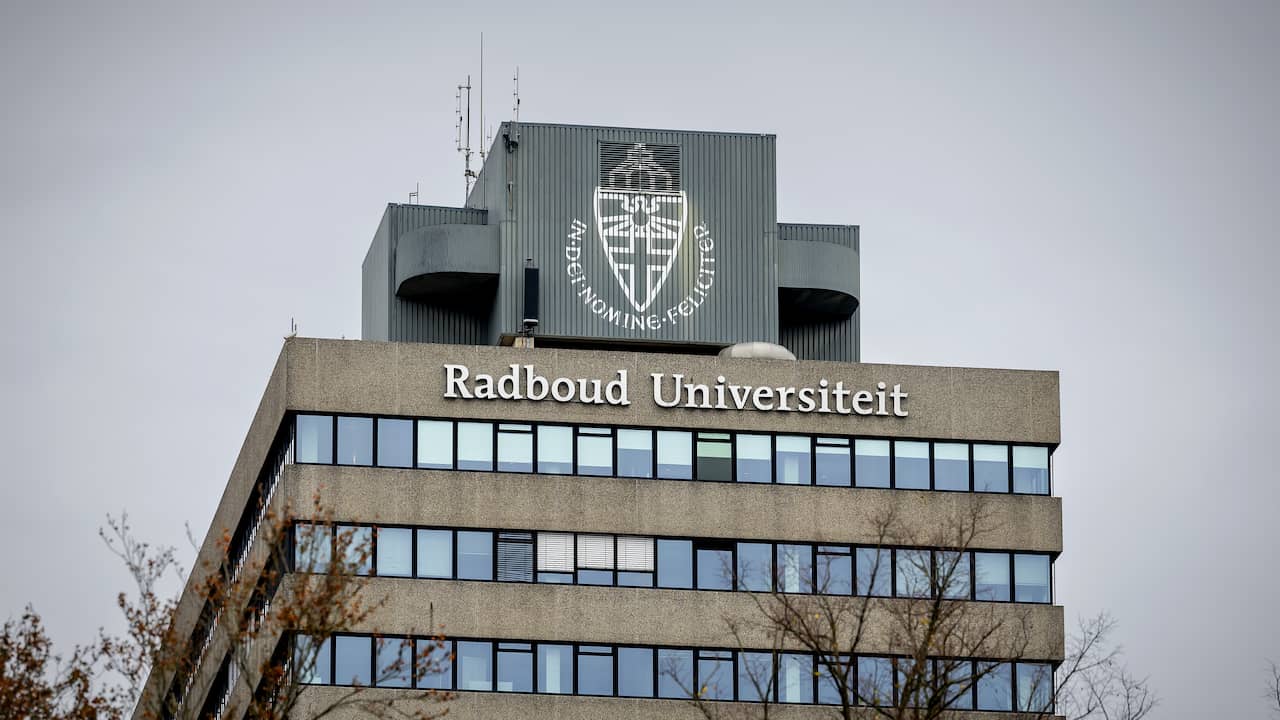 Radboud Universiteit roept studenten op samen te fietsen na incident ...