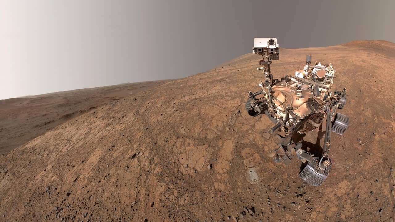 NASA ontdekt eerste 'minibliksems' op Mars met verkenningsvoertuig ...