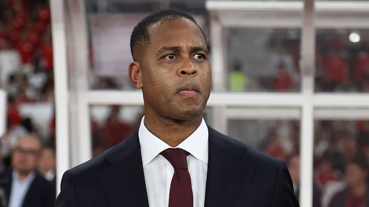 Patrick Kluivert na mislopen WK-ticket ontslagen als bondscoach van ...