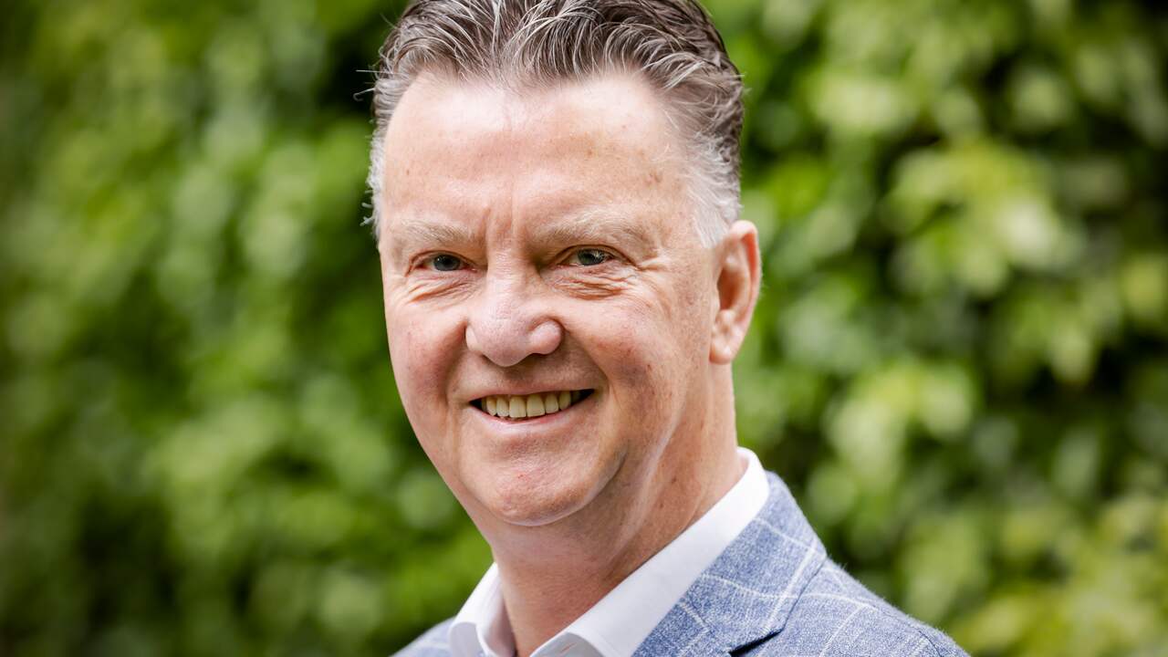 Hoe staat het met de formatie? | KNVB peilt Van Gaal voor Oranje | Dit ...