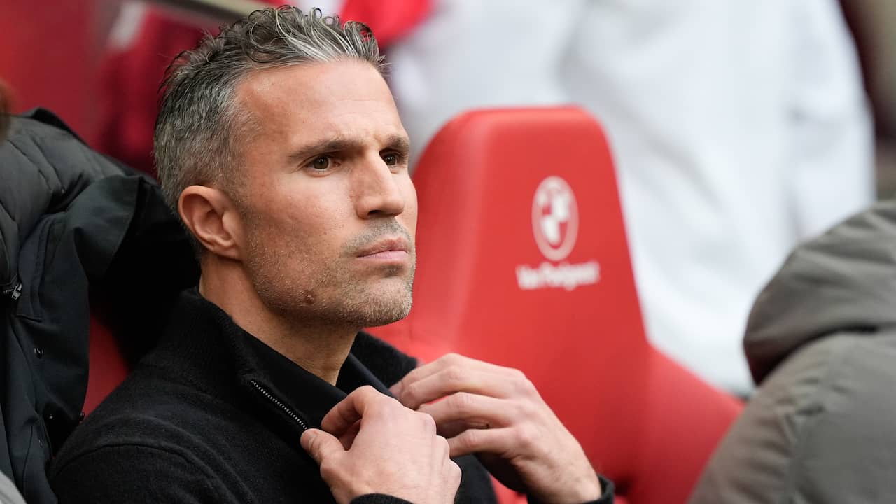 Van Persie doet het slechter met Feyenoord dan Priske: 'Ga niet mee in ...