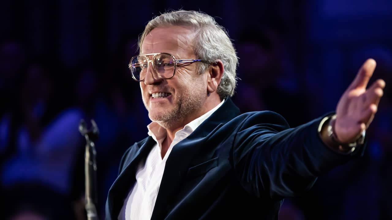 Gordon gaat het theater in met zijn nieuwe album | Muziek | NU.nl