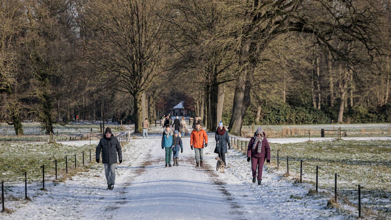Live winterweer | Code oranje overal voorbij, dooi is ingezet - NU.nl