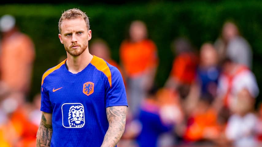 Mark Flekken keept na droomtransfer 'met lach op het gezicht' in Oranje ...