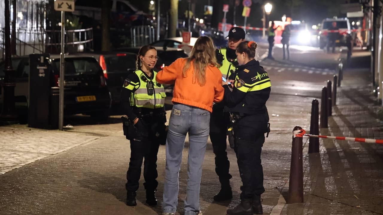 Politie onderzoekt steekpartij tijdens Koningsnacht in Amsterdam | NU.nl