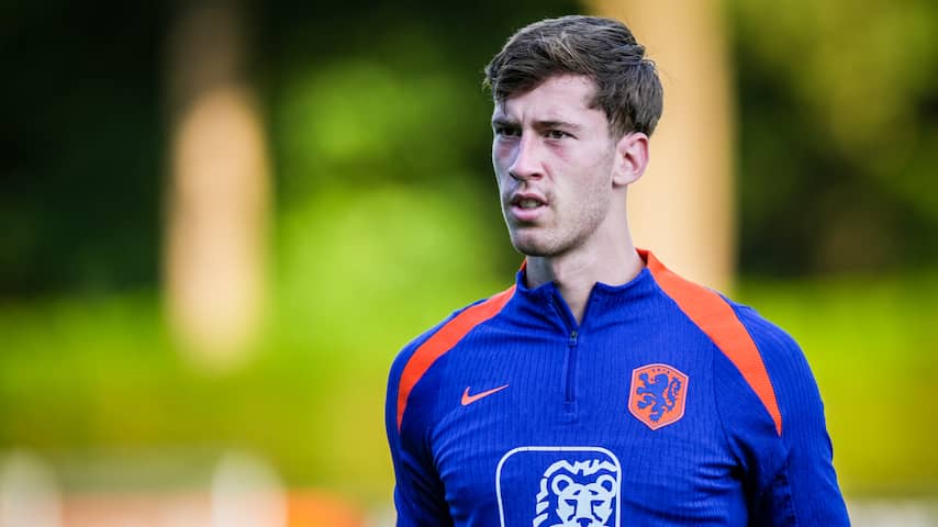 Roefs leeft droom in Engeland en Oranje: 'Opa's van 80 komen op me af ...