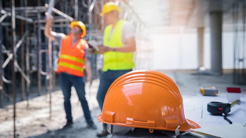 Niet meer welkom op de borrel: zorgen over strengere controle op zzp ...