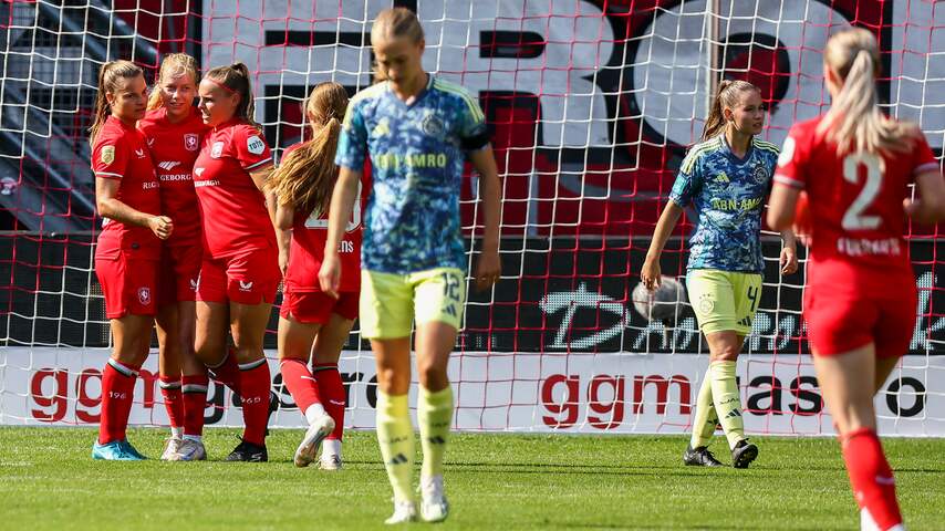 Kampioen FC Twente Vrouwen verpulvert Ajax en pakt derde Supercup op rij | Voetbal | NU.nl
