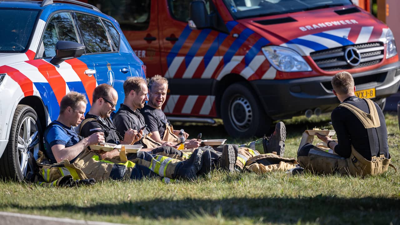 Teruglezen natuurbrand Veluwe | Brand volgens veiligheidsregio stabiel ...