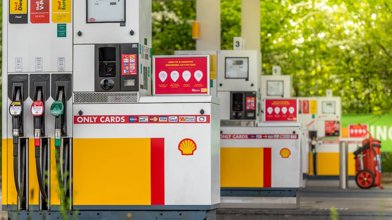 Kritiek op nieuw klimaatplan Shell: uitstoot gebruikers blijft buiten ...