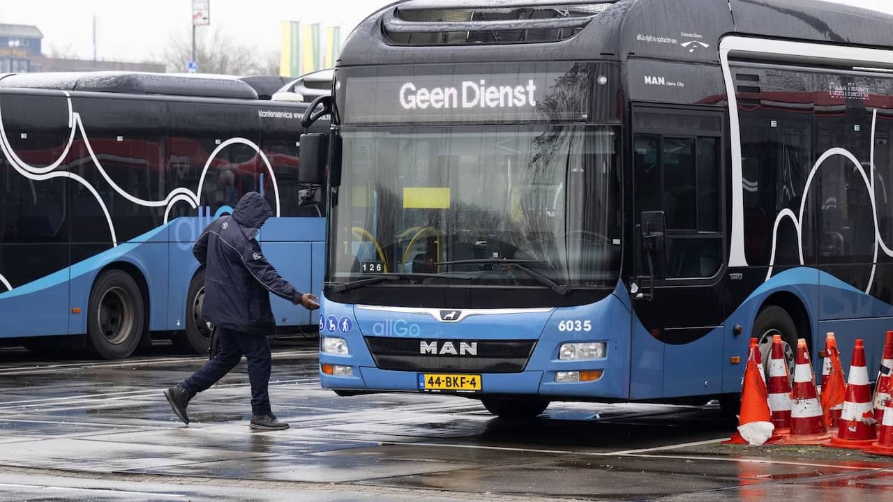 Staking in streekvervoer om uitblijven nieuwe zwaarwerkregeling ...