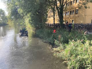 Agenten in gezicht geslagen en in kruis gegrepen bij COA-locatie ...