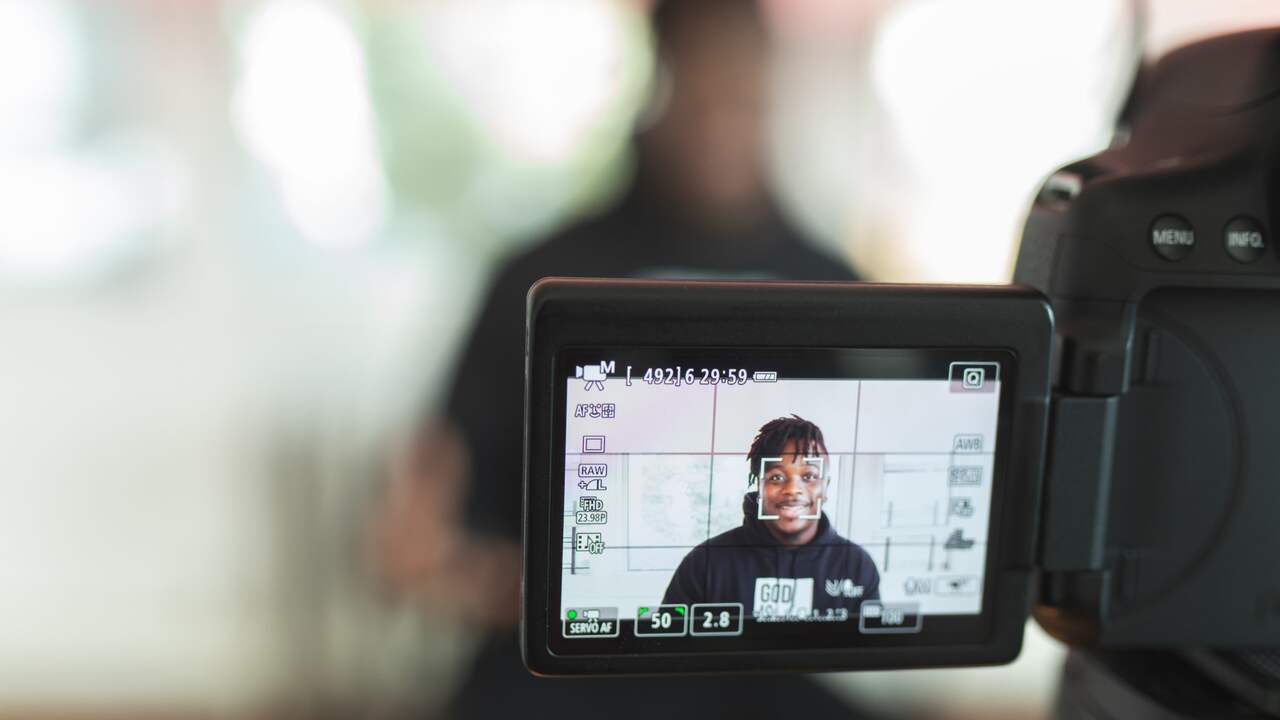 Russische tv-zender begonnen met uitzendingen vanuit nieuwe studio in ...