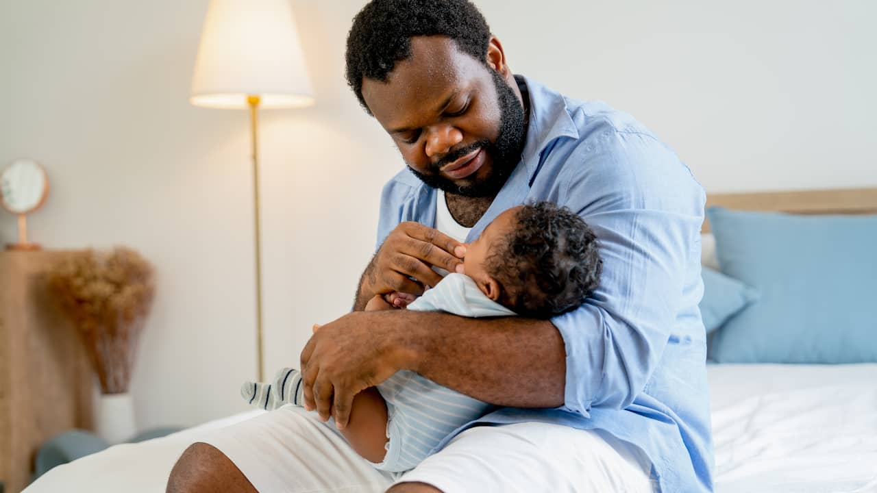 Aantal ouders dat extra verlof opneemt blijft steken, kabinet komt met ...