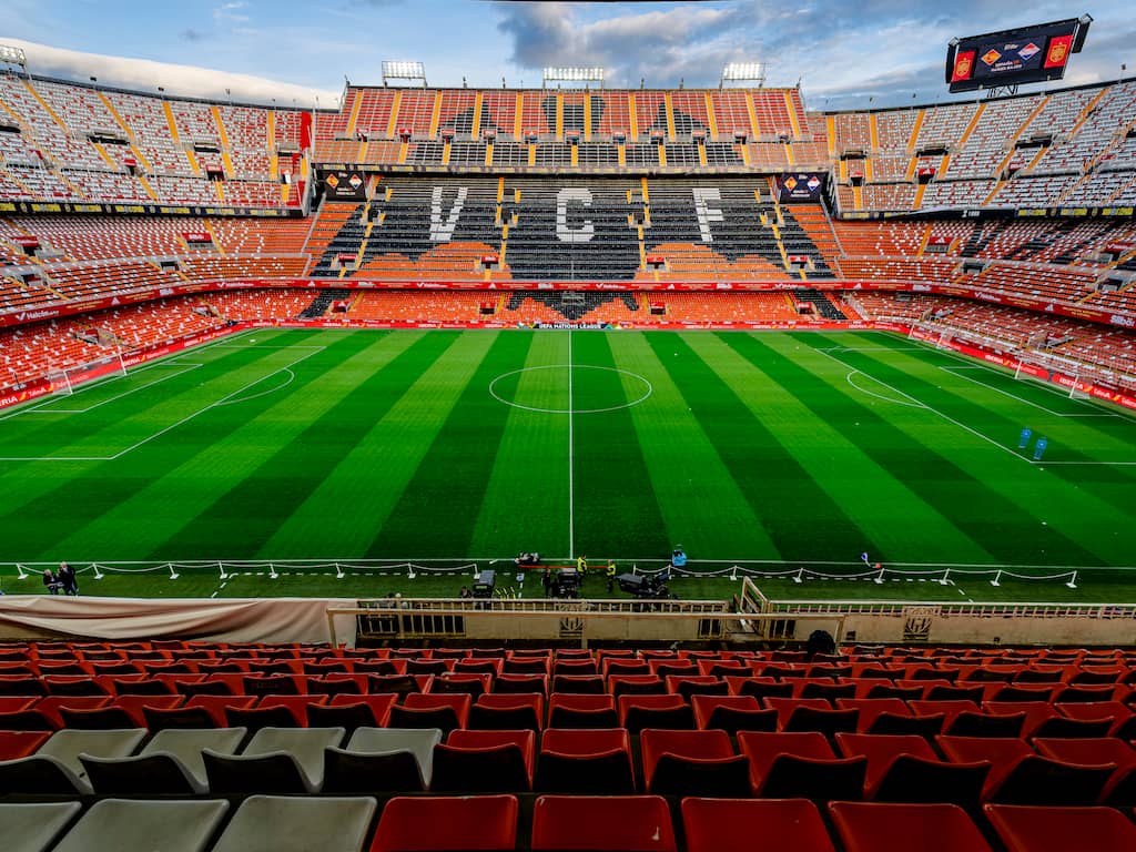 Oranje wacht magisch Mestalla: 'Heb er als een klein kind staan juichen ...