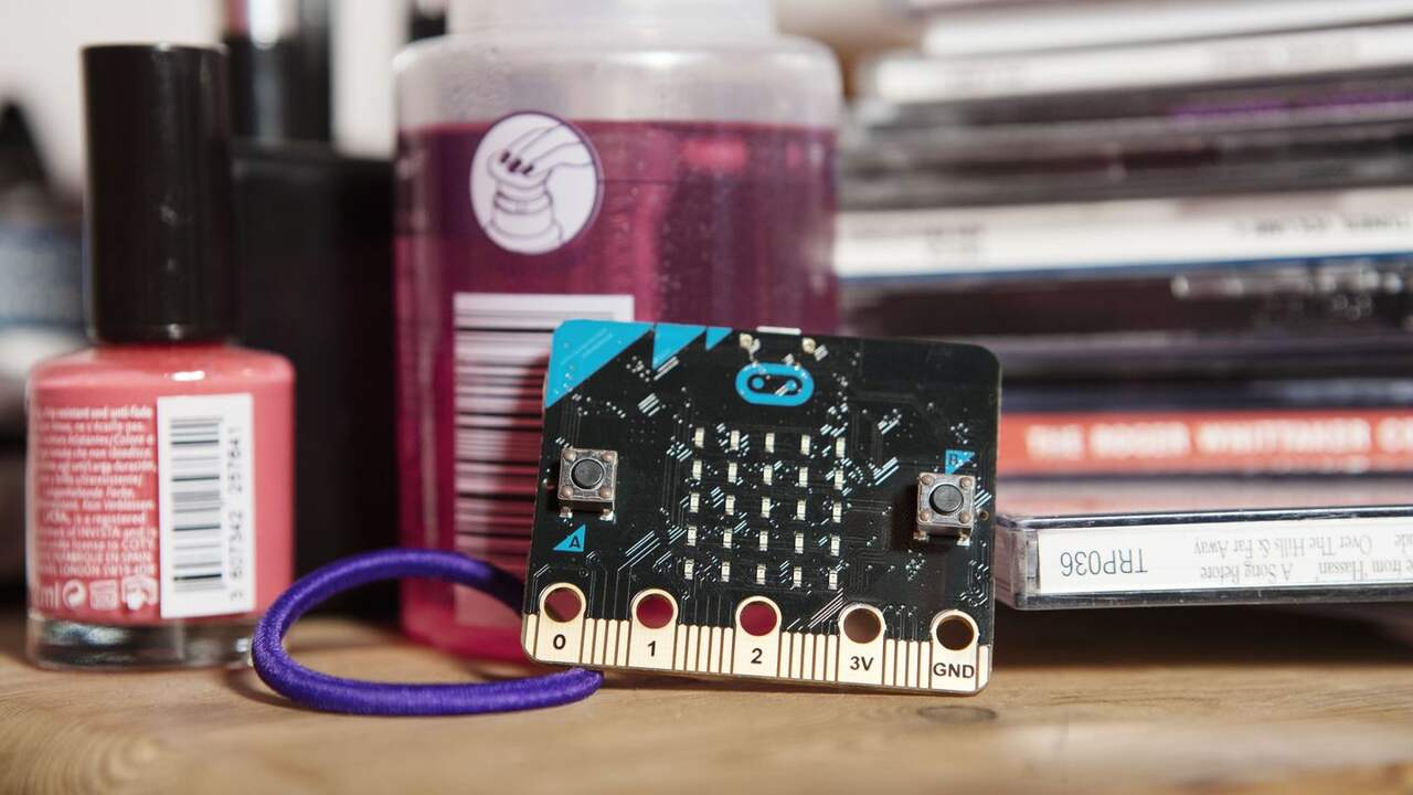 Educatieve microcomputer Micro:bit komt naar Nederland | Gadgets | NU.nl
