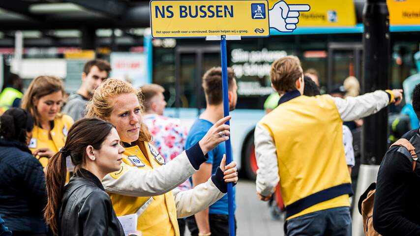 Controles bij Schiphol zorgen voor vertraging NS-bussen | Reizen | NU.nl